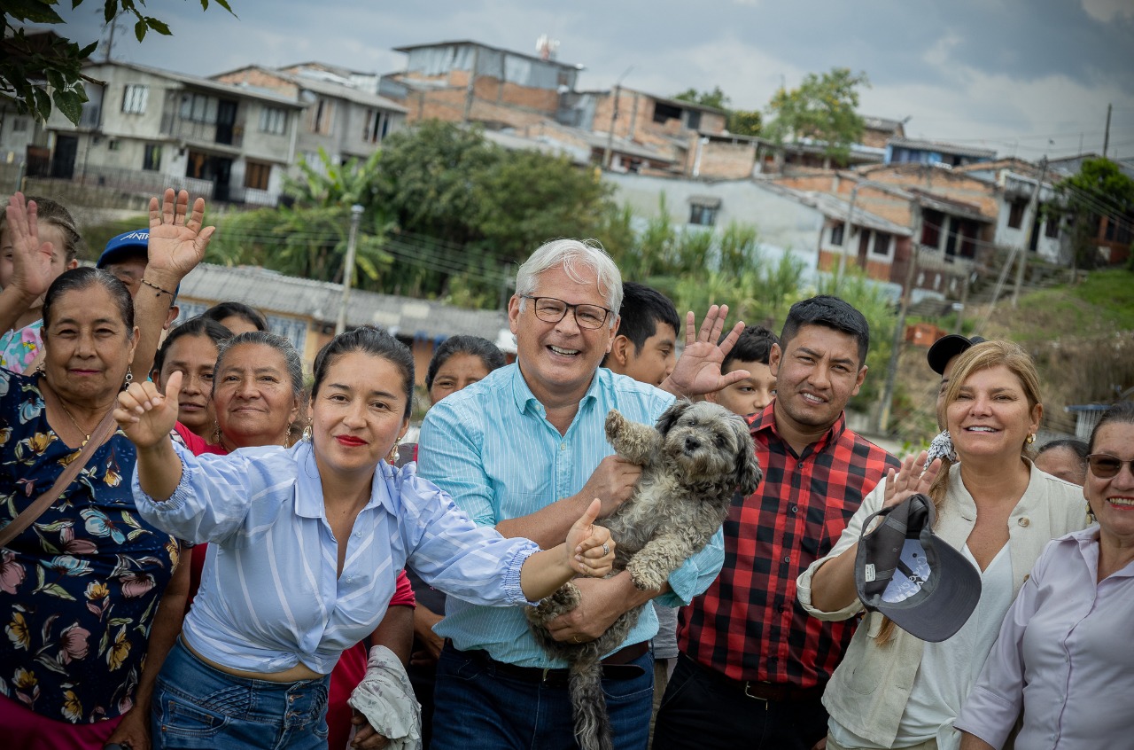 Alcalde de Popayán visitó la comuna 7 para revisar el avance de obras ...