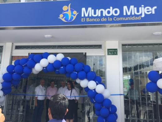 Banco Mundo Mujer es la primera entidad financiera en recibir el sello de Sostenibilidad ICONTEC ...